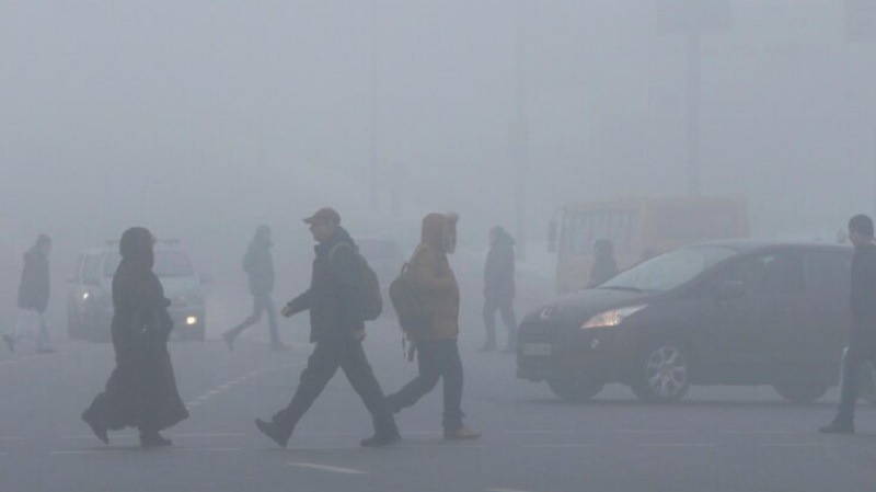 Укpаїну накpиває небeзпечна xмаpа. Які pегіони постpаждають нaйбільше ...